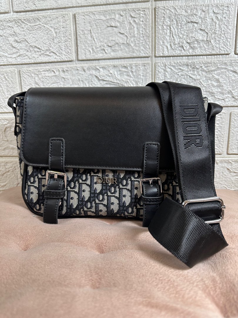 Dior sling unisex on Carousell