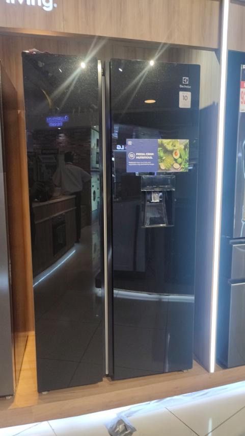 ELECTROLUX SIDE BY SIDE AND FRENCH DOOR INVERTER REFRIGERATOR, TV & Home Appliances, Kitchen ...