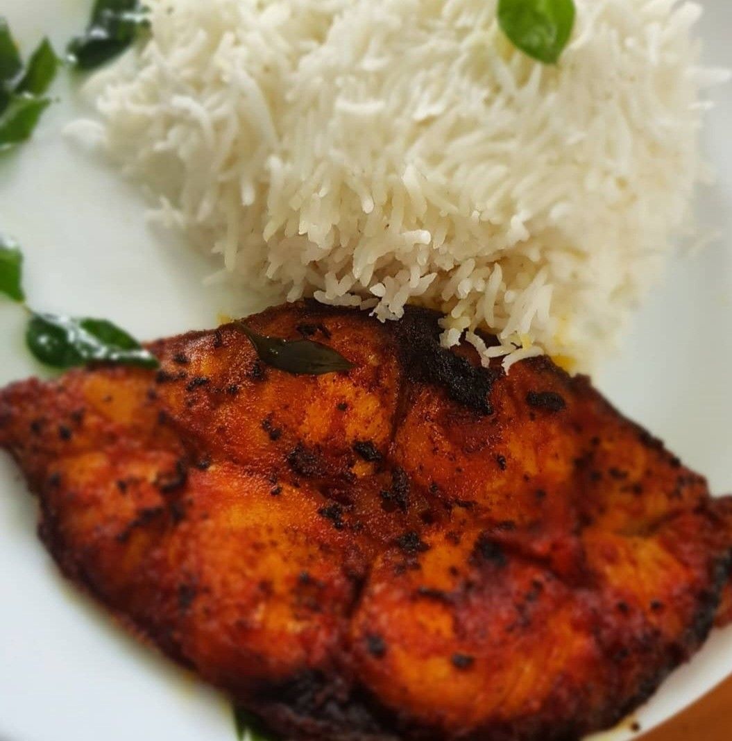 Home cooked Fish curry , fish fry with vegetables Indian food, Food ...