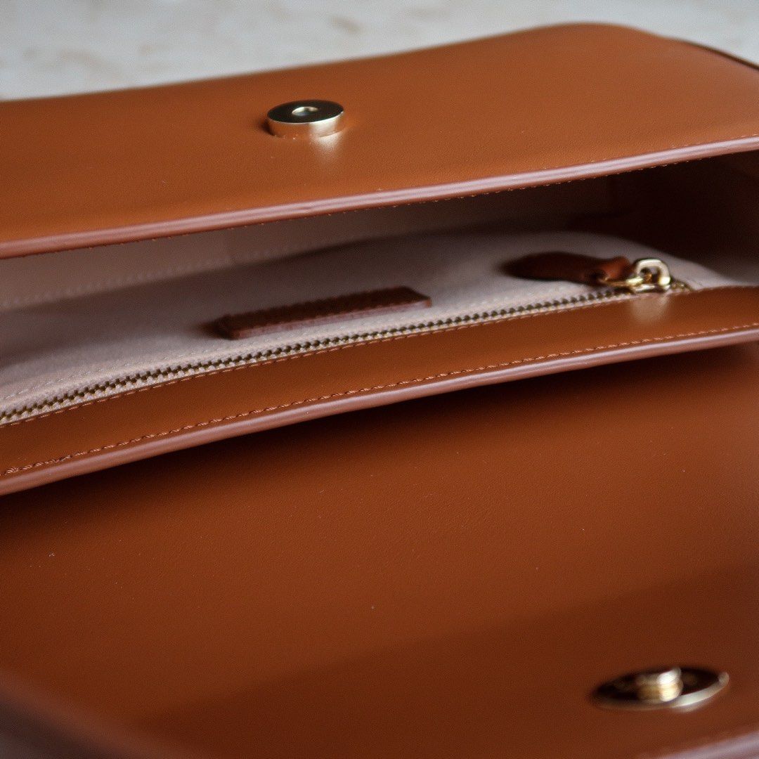 [Full Set] Tallulah Trish Bag in Tan, Women's Fashion, Bags & Wallets ...