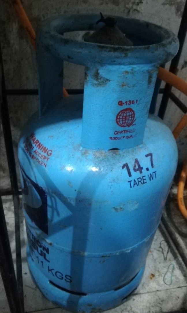 Gasul tank with table stove, TV & Home Appliances, Kitchen Appliances ...