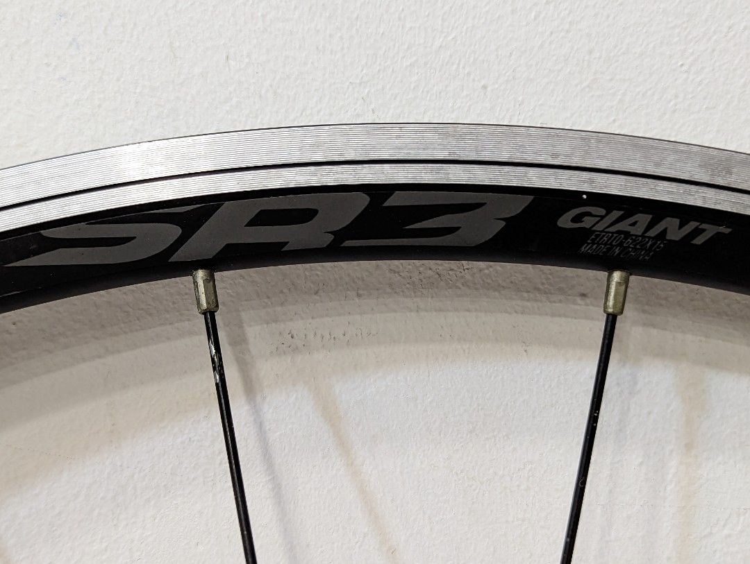 Giant SR3 wheelset (rear wheel only), Sports Equipment, Bicycles ...