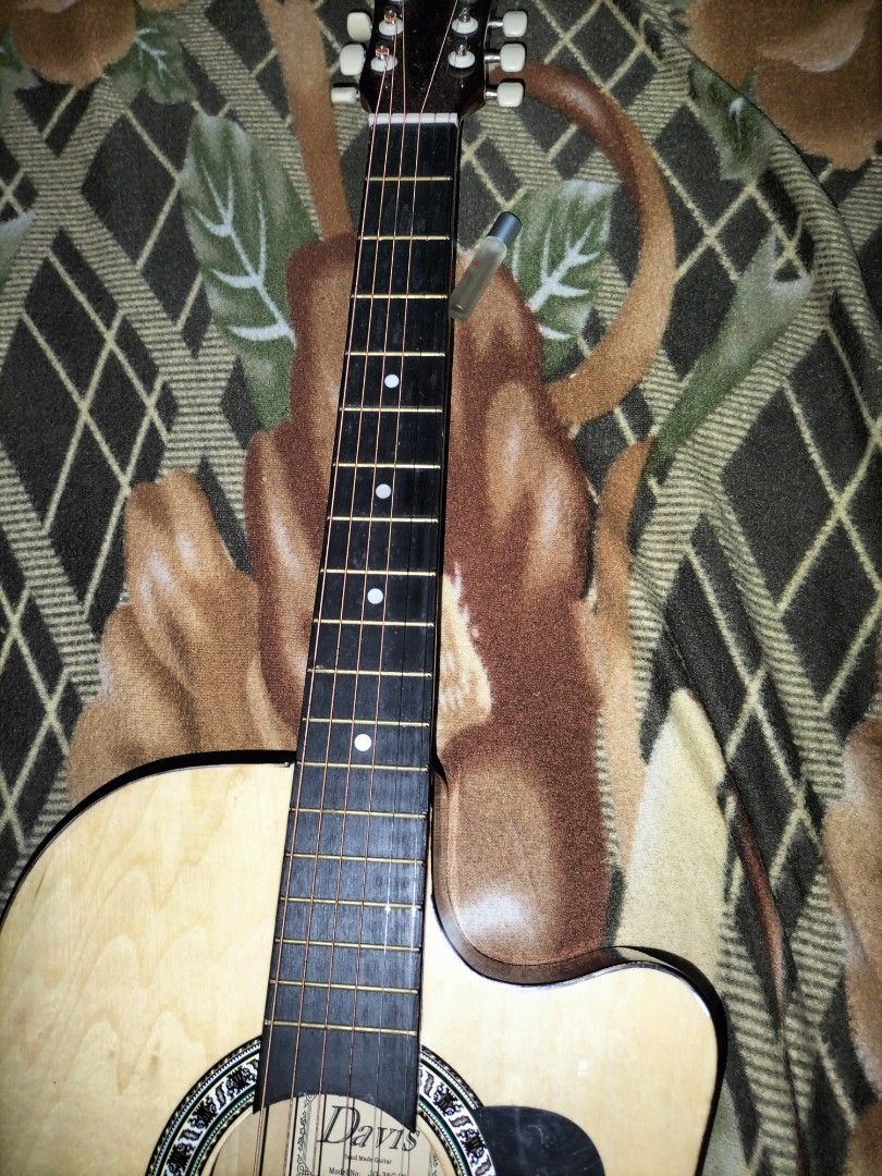 JG38C Davis Guitar with complete set, string, capo, pic guitar bag ...