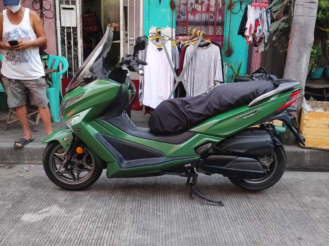 Kymco Xtown 300, Motorbikes, Motorbikes for Sale on Carousell