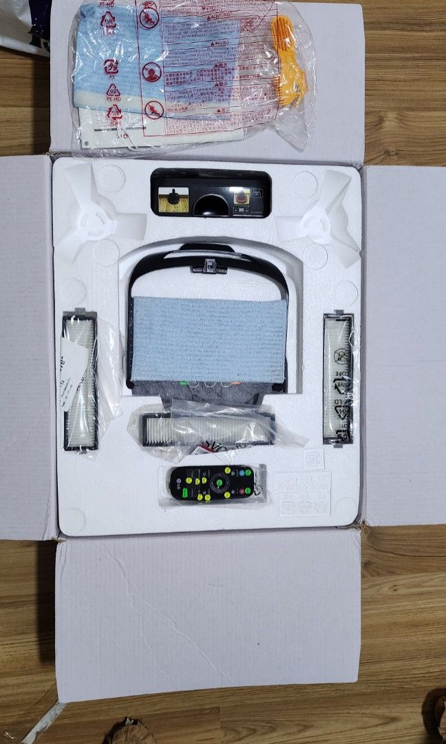 LG RoboKing Dual Eye Vacuum Cleaner, TV & Home Appliances, Vacuum ...