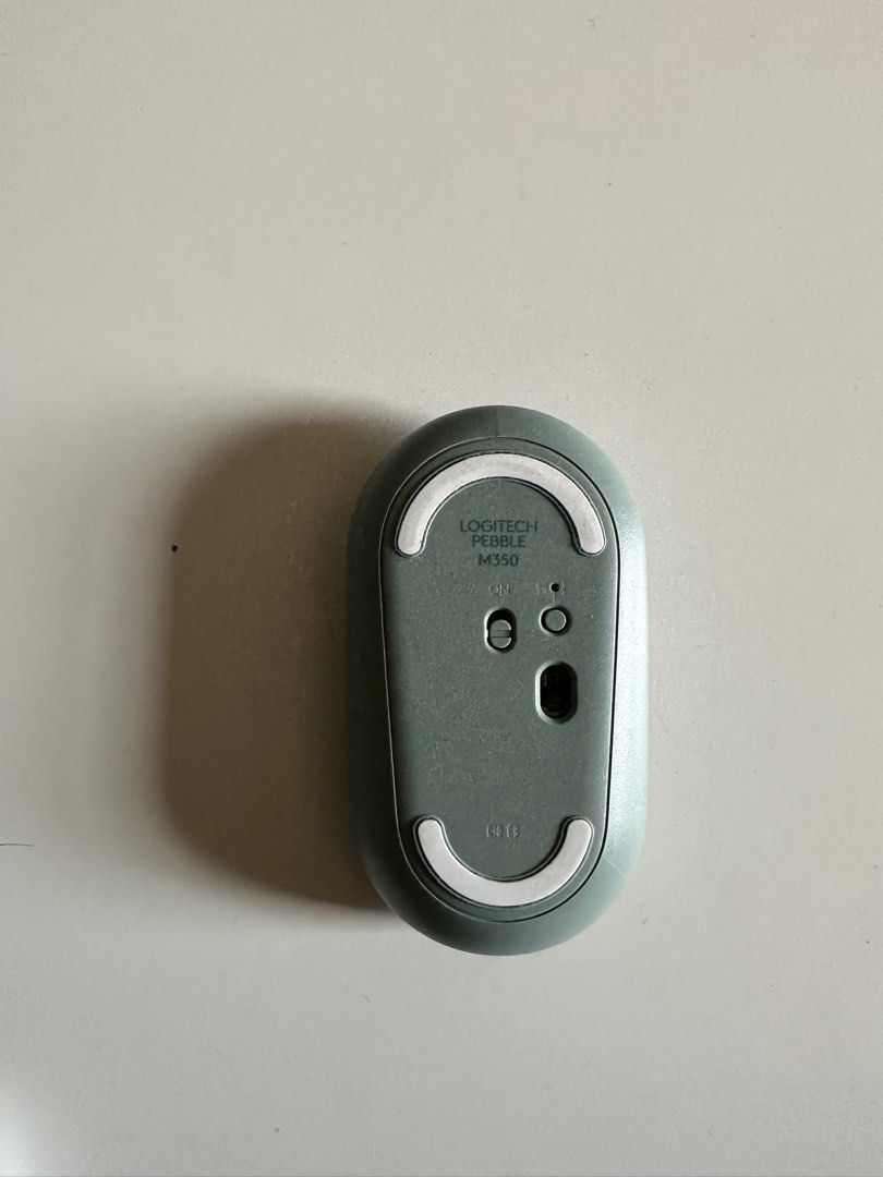 Logitech K380 White Keyboard + Logitech Pebble M350, Computers & Tech ...