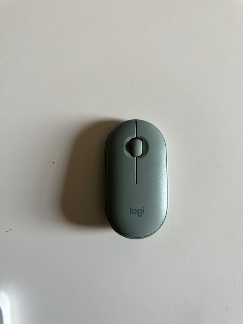 Logitech K380 White Keyboard + Logitech Pebble M350, Computers & Tech ...