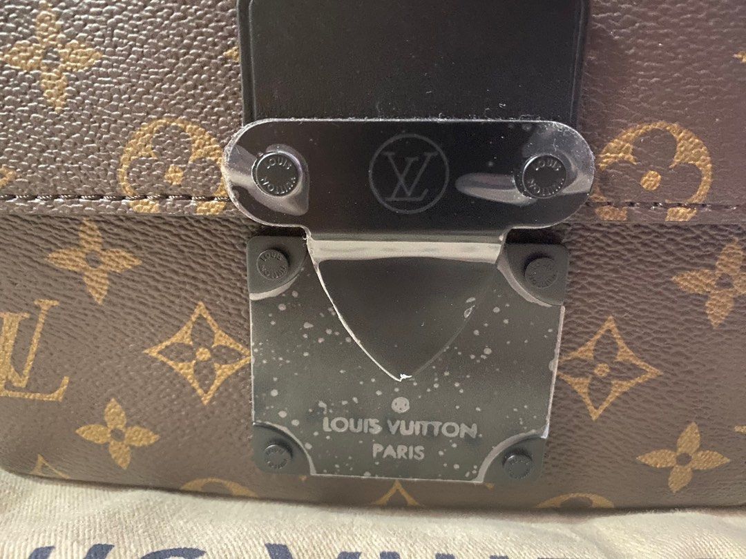 Louis Vuitton LV S Lock Messenger Sling bag, Men's Fashion, Bags, Sling ...