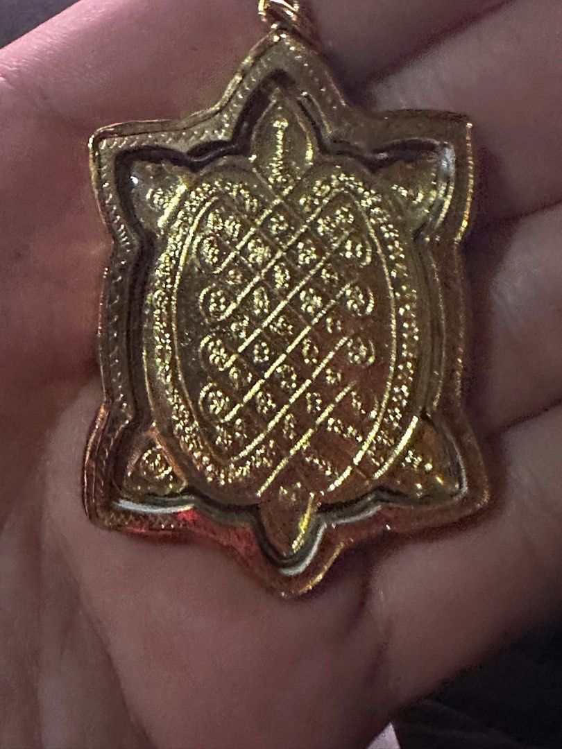 LP Liew turtle coin Wat raitaengthong micron gold frame, Hobbies & Toys ...