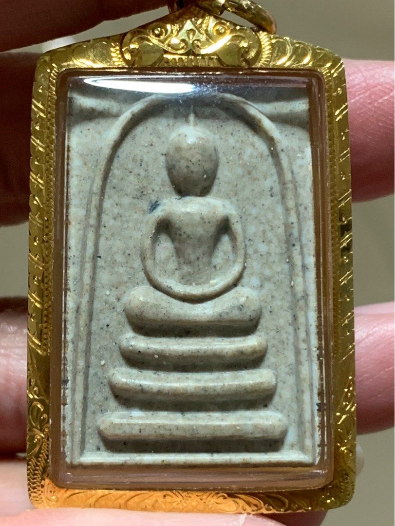 Lp Pae Bakelite Somdej BE 2516 (1973), Hobbies & Toys, Memorabilia ...