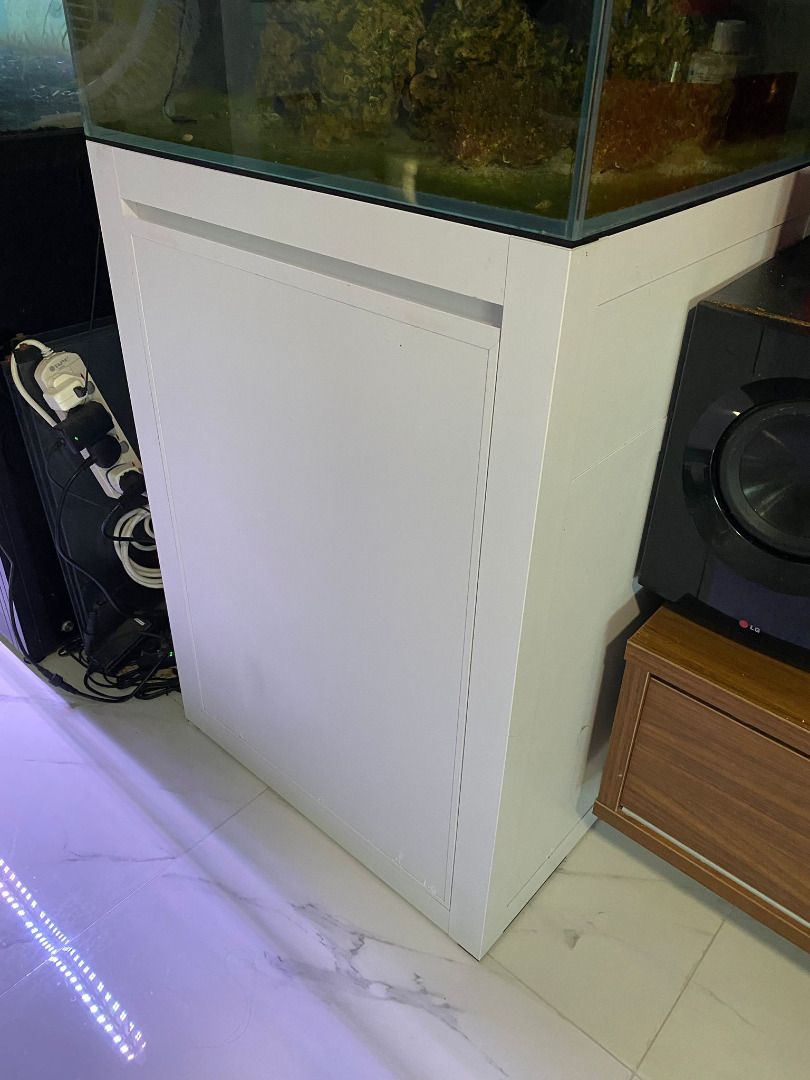 Medium Size Fish Tank with Full Set Sump System, Pet Supplies, Homes ...