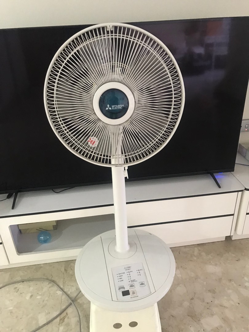 Mitsubishi Stand Fan, Furniture & Home Living, Lighting & Fans, Fans on ...