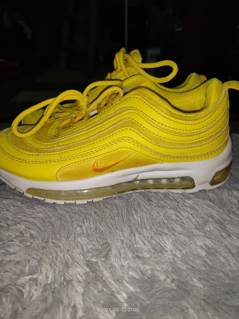 Nike air max like new, Fesyen Wanita, Sepatu di Carousell