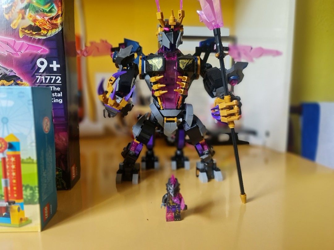 Ninjago. The Crystal king Mech 71772 with Freebie Exclusives Amusement ...