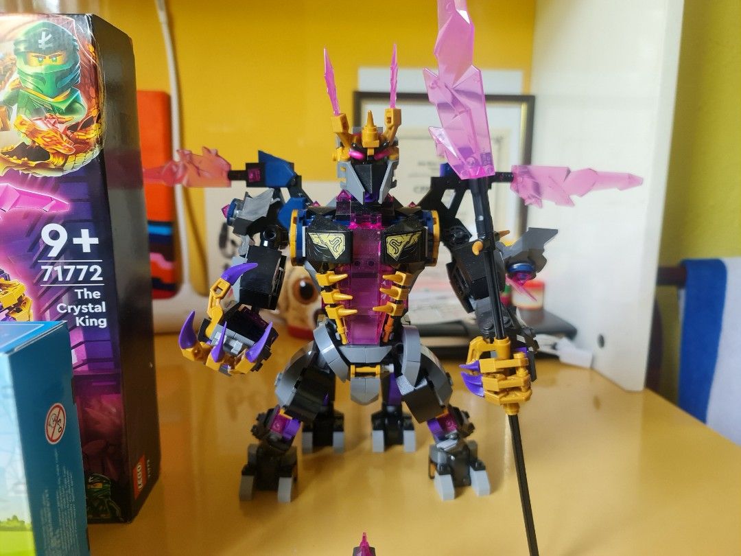 Ninjago. The Crystal king Mech 71772 with Freebie Exclusives Amusement ...
