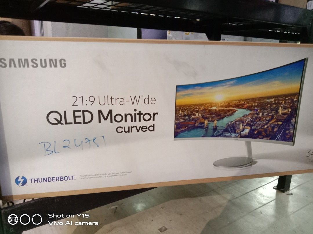 Oled curved gaming monitor, Computers & Tech, Parts & Accessories, Monitor Screens on Carousell