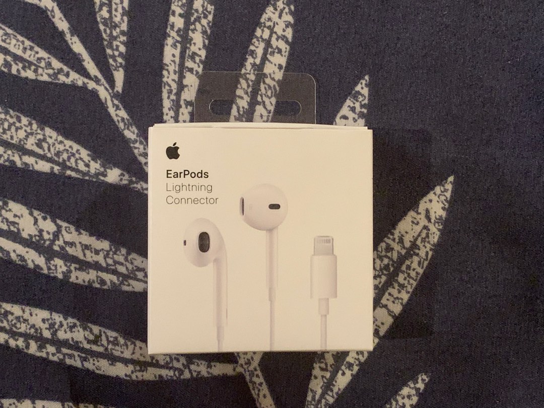 Original Apple Earpods - Lightning Cable Adapter on Carousell