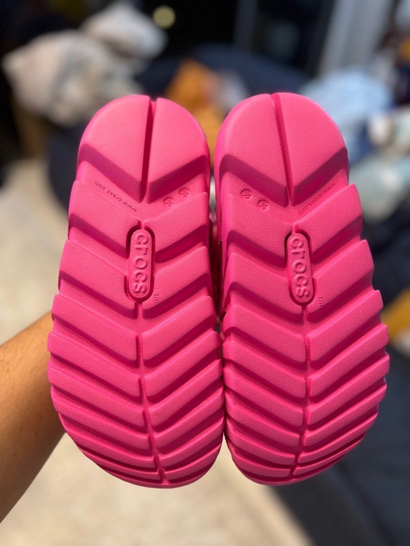 Post Malone x Crocs Duet Max Clog, limited edition, Electric PINK ...