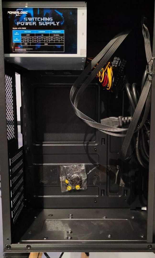 Powerlogic G1603 ATX PC Case with 700w PSU, Computers & Tech, Parts ...