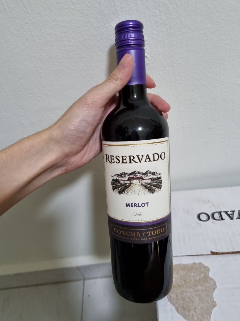 Red wine 12 bottle, Food & Drinks, Alcoholic Beverages on Carousell