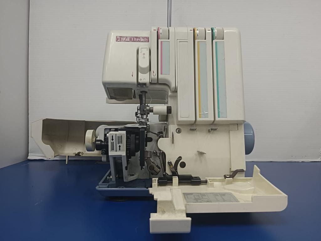 Sakura 303 Overlock Machine, TV & Home Appliances, Other Home ...