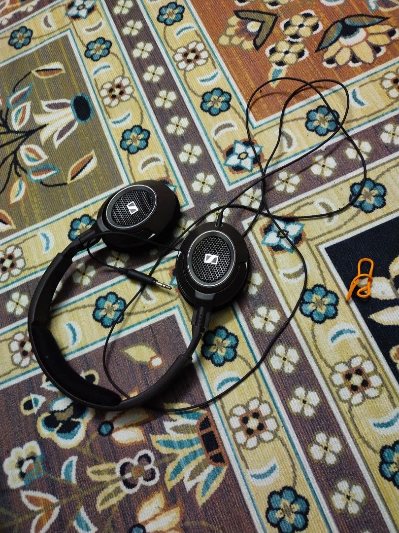 Sennheiser Hd 239 Audio Headphones And Headsets On Carousell
