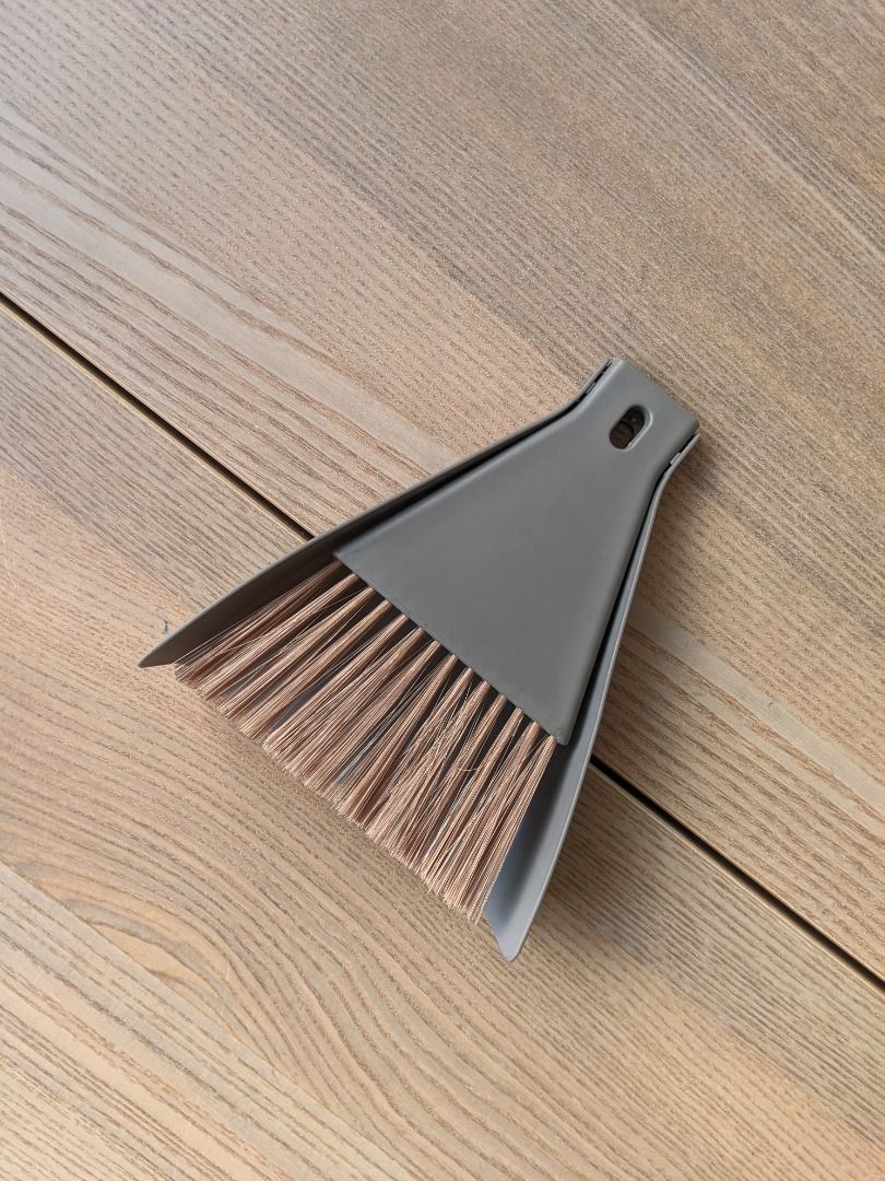 Small Desk Broom (MUJI-Style), Furniture & Home Living, Cleaning ...