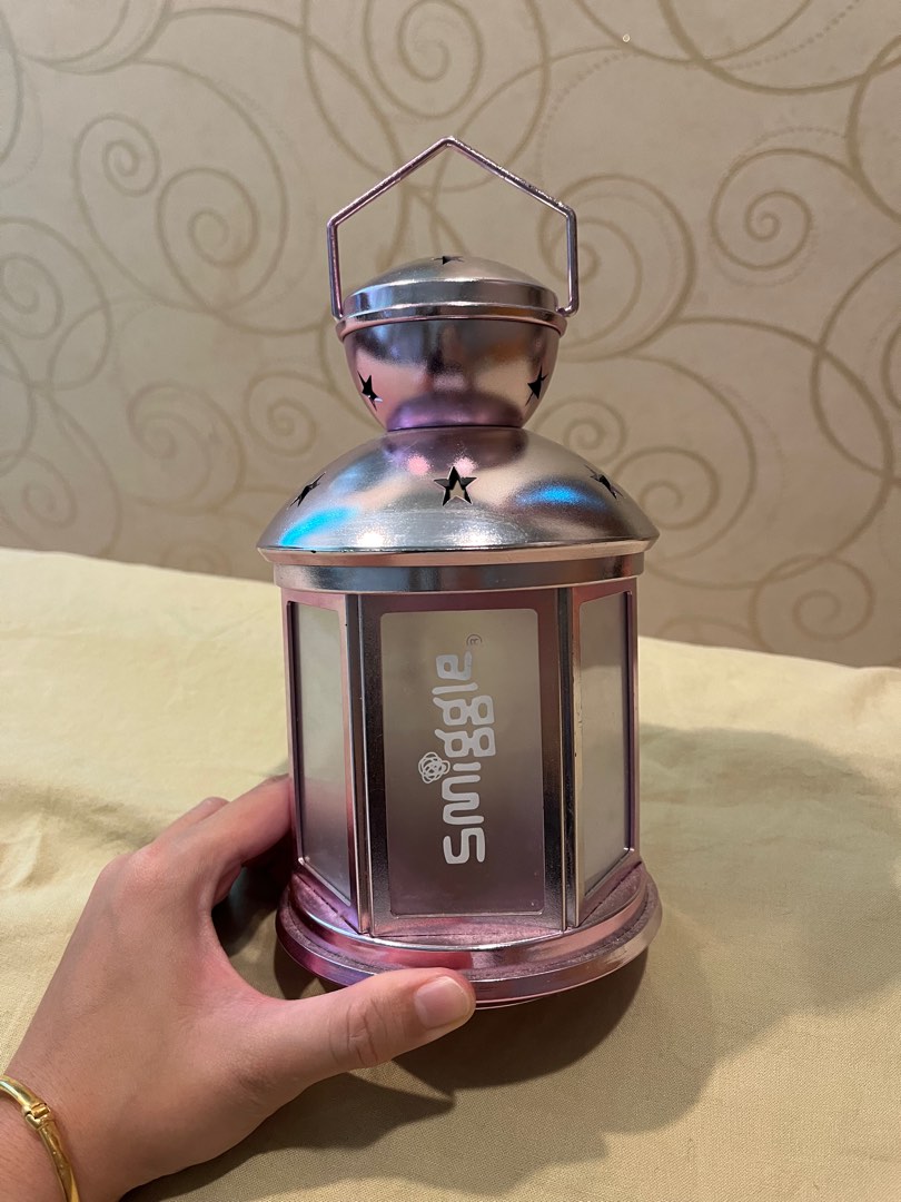 Smiggle star lamp, TV & Home Appliances, Other Home Appliances on Carousell