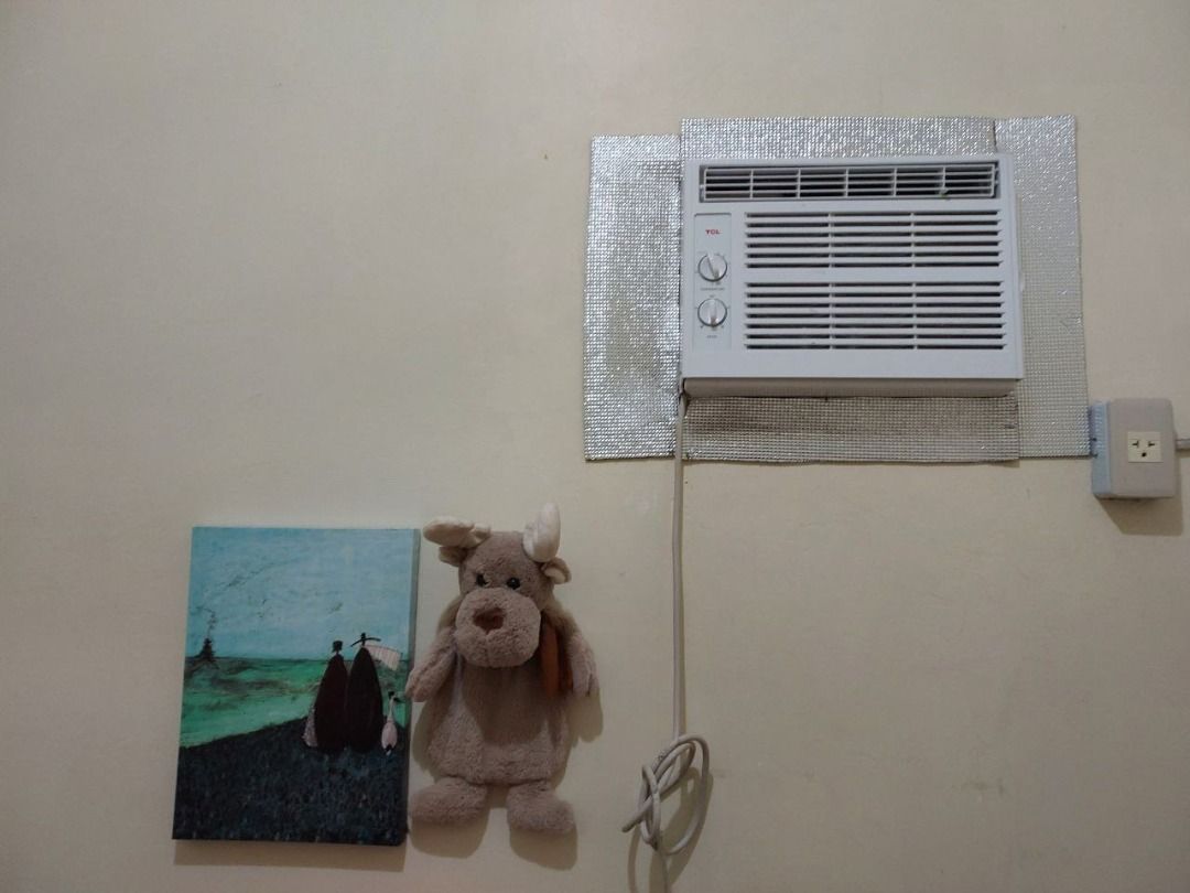 TCL 0.6 HP Manual Window Type Air-con TAC-06CWM, TV & Home Appliances ...