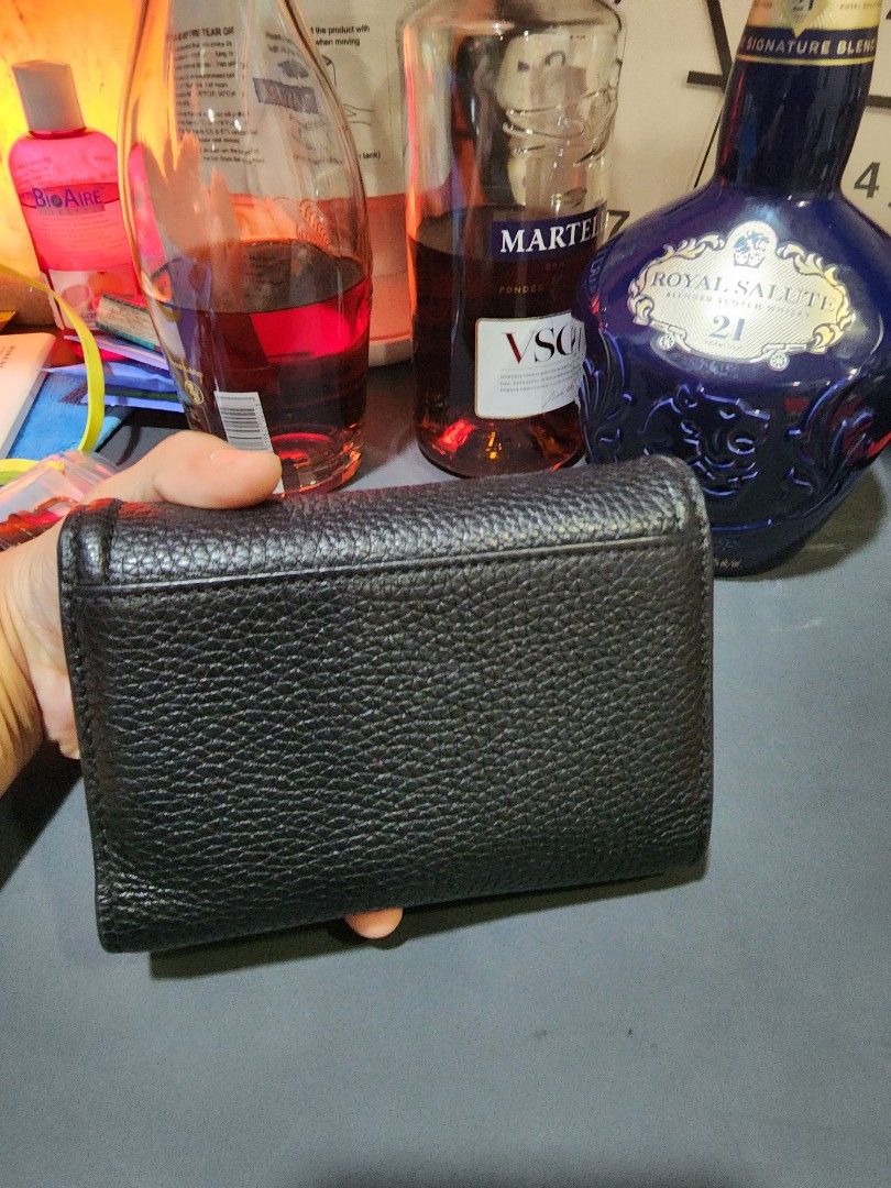 Tory bunch trifold wallet new, Luxury, Bags & Wallets on Carousell