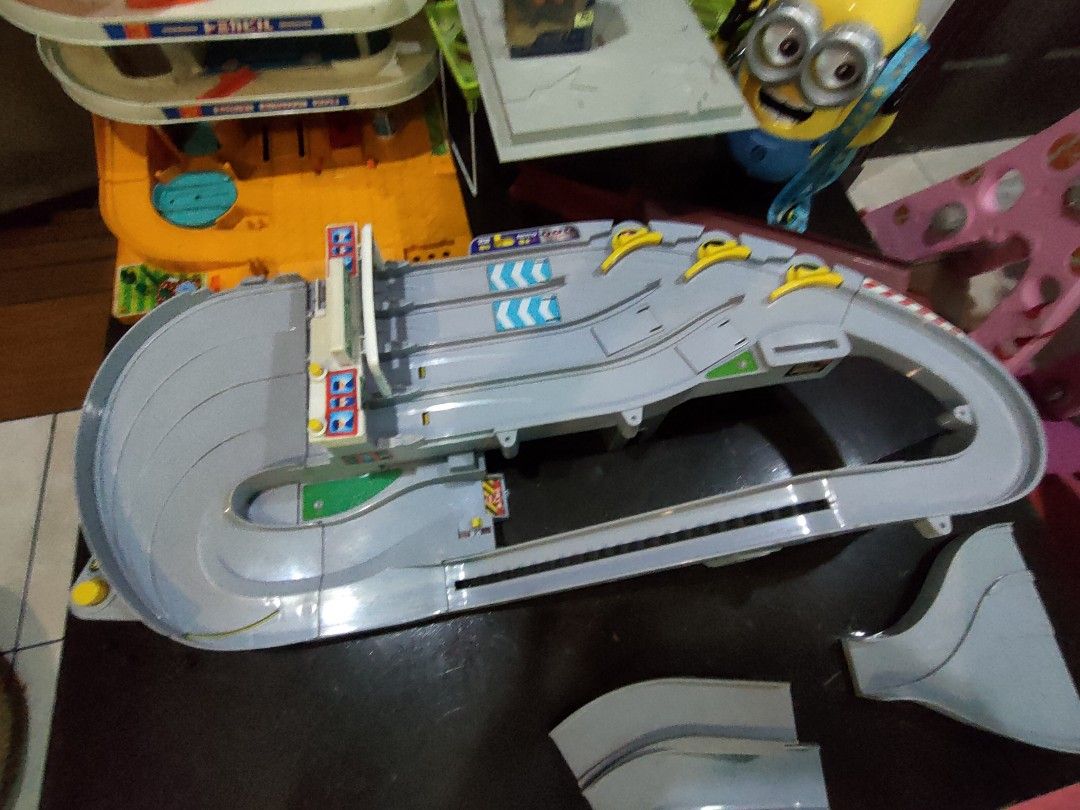 TOY CAR TOLL GATE & Parking 2pcs playset on Carousell