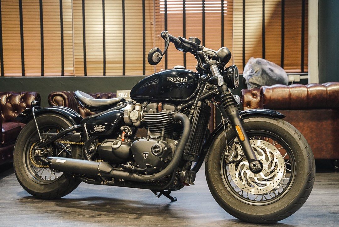 Triumph Bonneville Bobber 1200 (Black Edition), Motorcycles ...