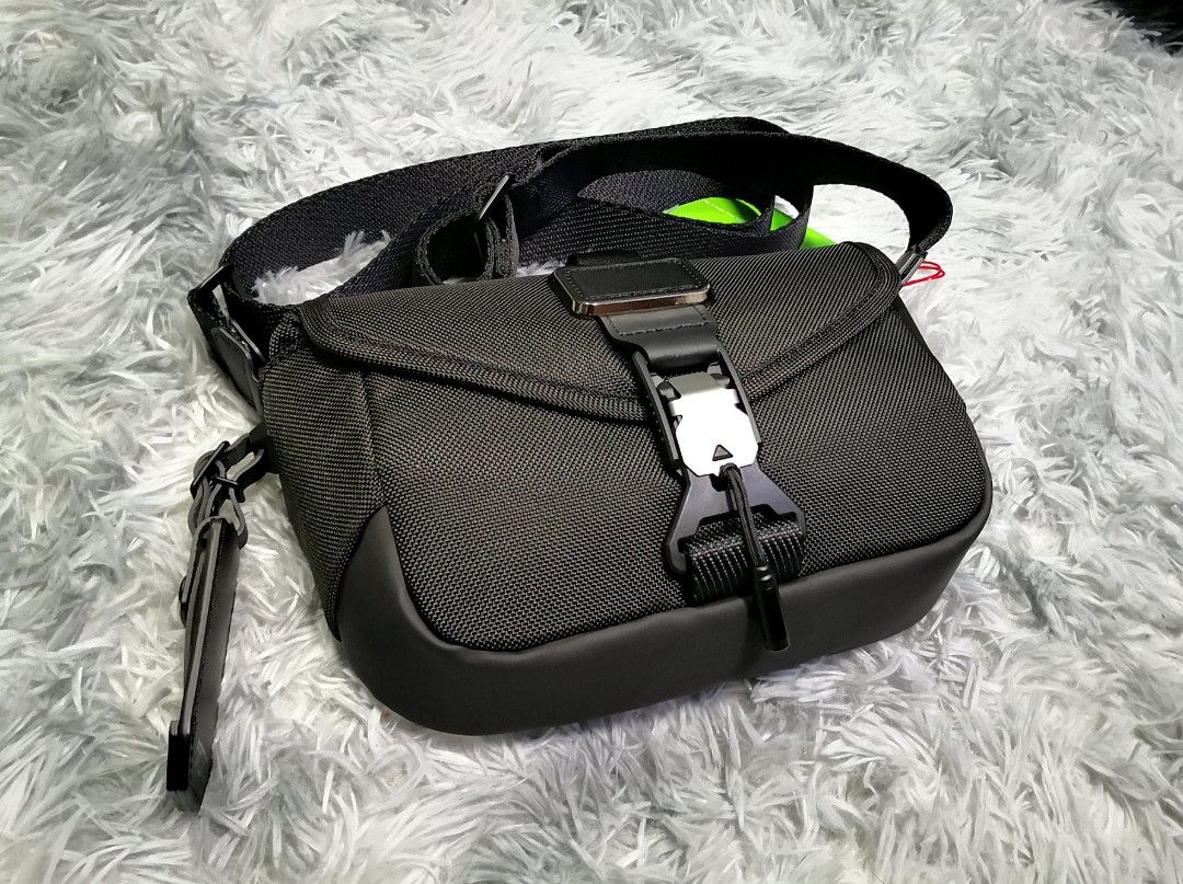 Tumi Alpha Bravo Compass Flap Cross Body Bag - 21,000php on Carousell