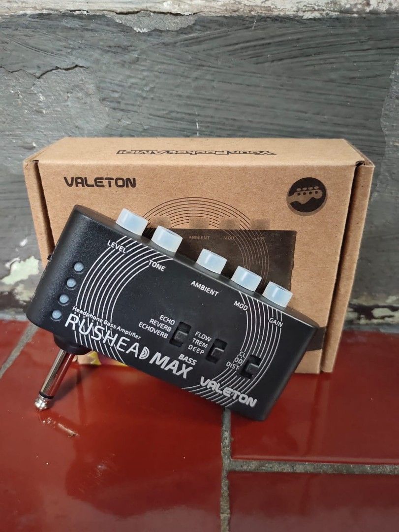 Valeton Rushead Max Bass RH-101 Pocket Guitar AMP on Carousell