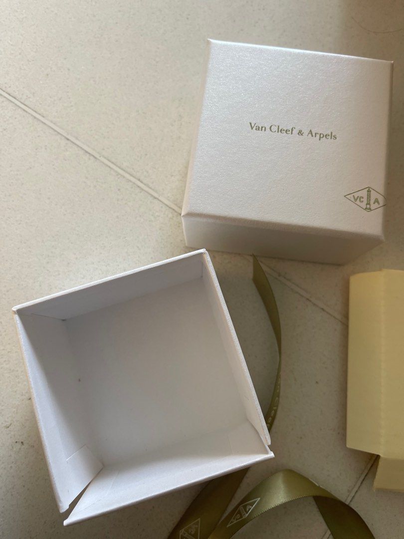 Vca van Cleef & Arpels gift box with ribbon, Everything Else on Carousell