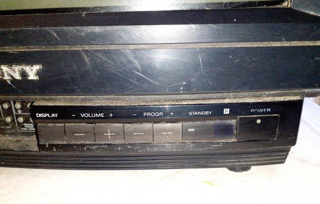 Vintage Black Sony Trinitron 15" Inch Color TV / Working - As Is ...