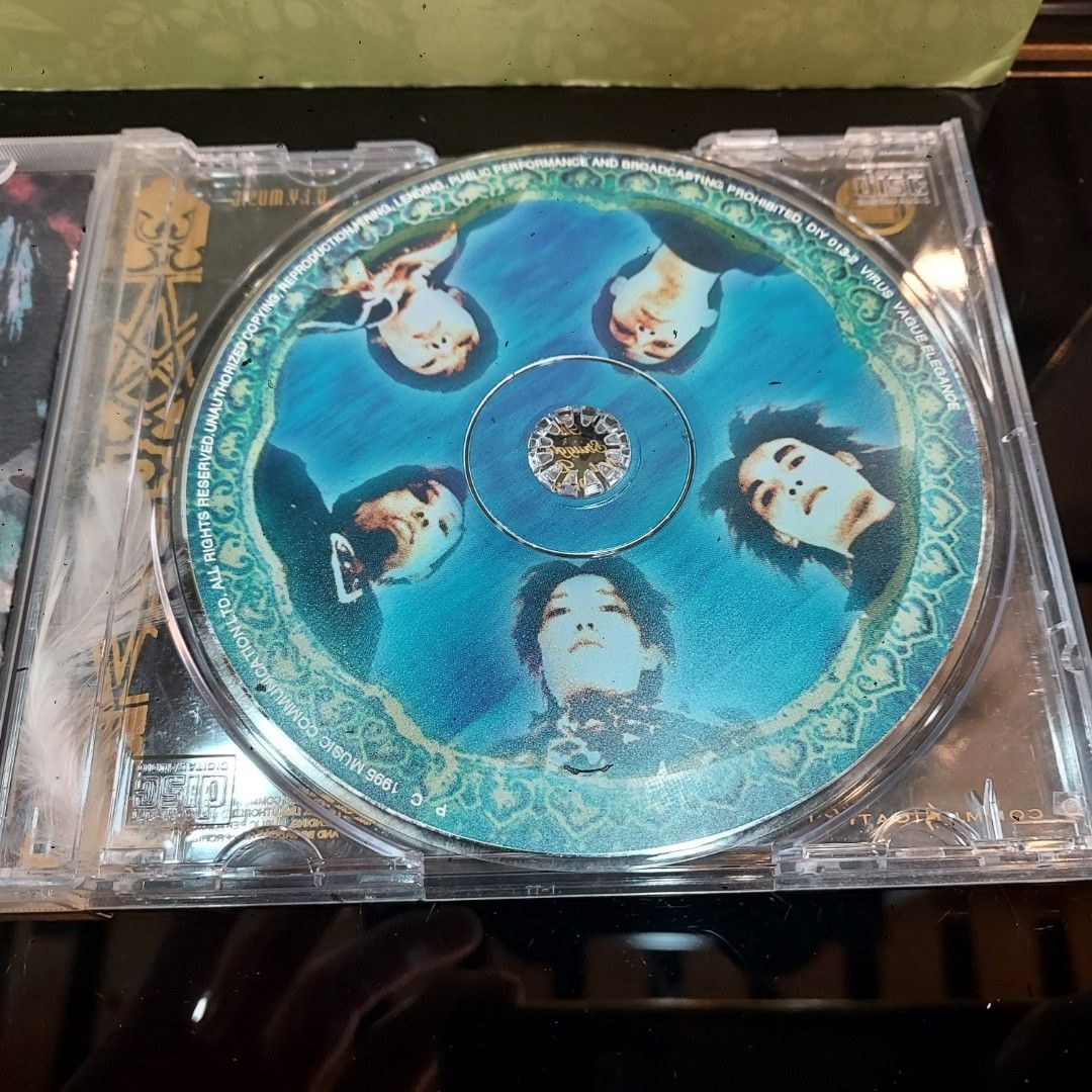 VIRUS CD.不是beyond 達明一派 太極樂隊, 興趣及遊戲, 音樂、樂器 & 配件, 音樂與媒體 - CD 及 DVD ...