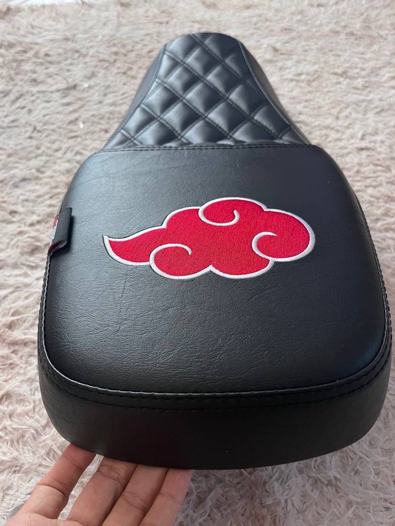 Yamaha Xsr 155 custom leather seat with Akatsuki embroidery ...