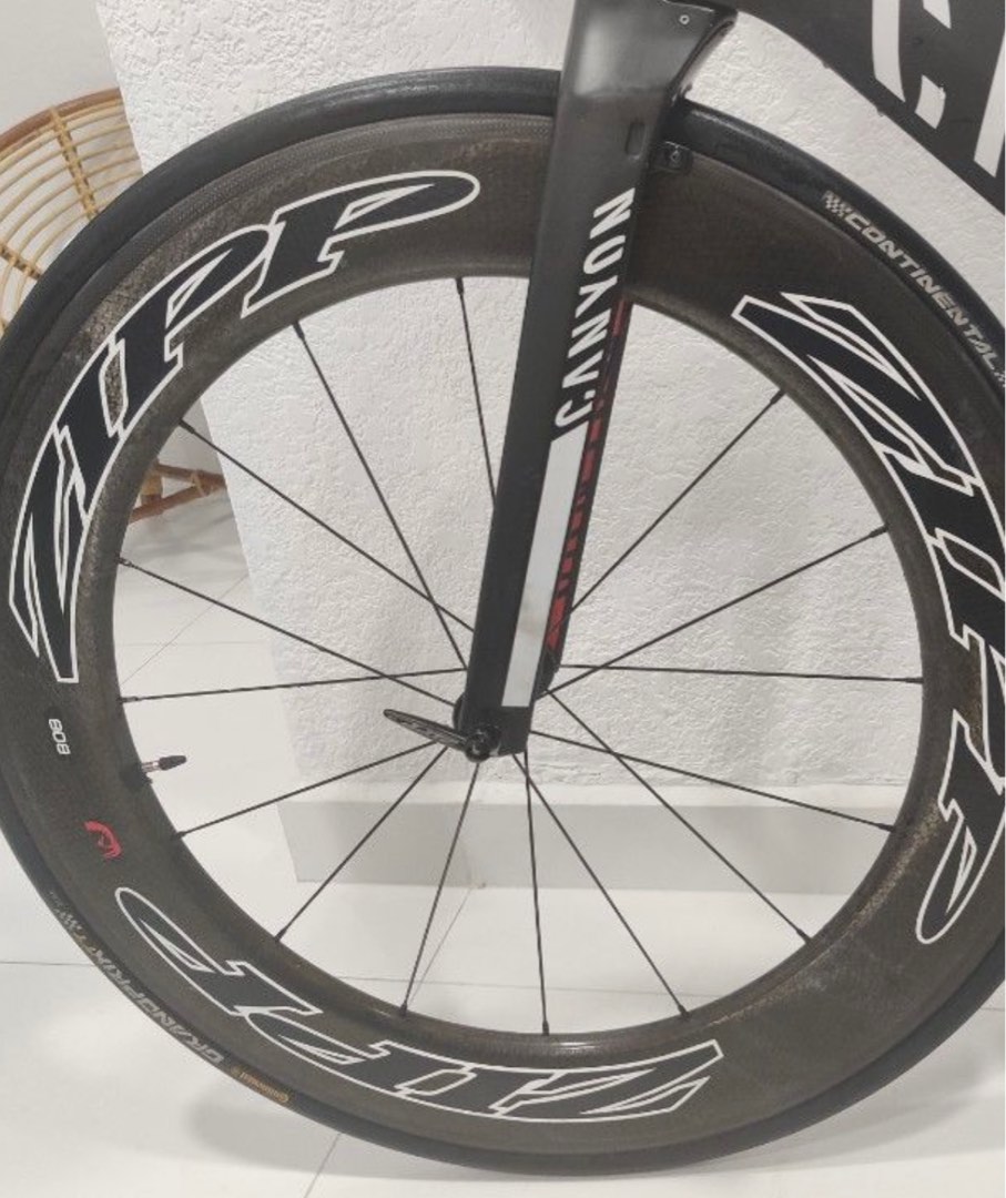 Zipp 808 Firecrest Front Wheel, Sports Equipment, Bicycles & Parts ...
