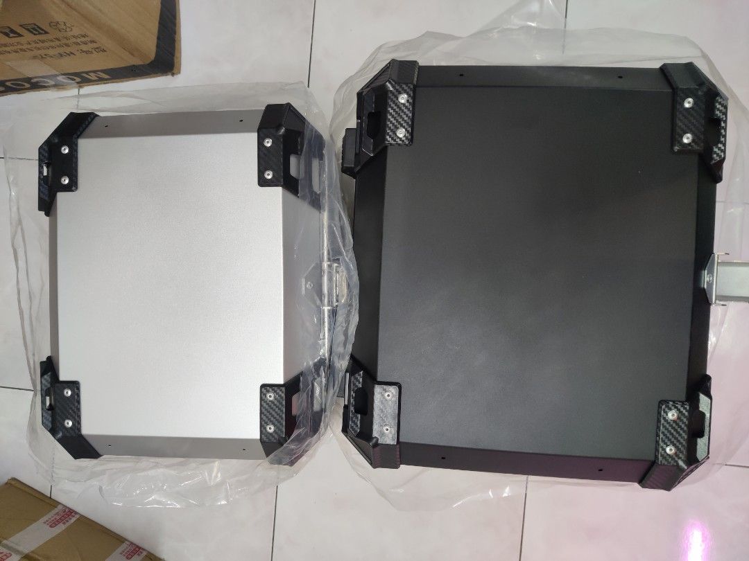 55L Top Box light weight, Motorcycles, Motorcycle Accessories on Carousell