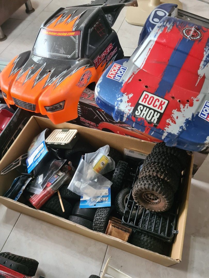 Axial Scx10 ii and hobao hyper10 sc and everything, Hobbies & Toys ...