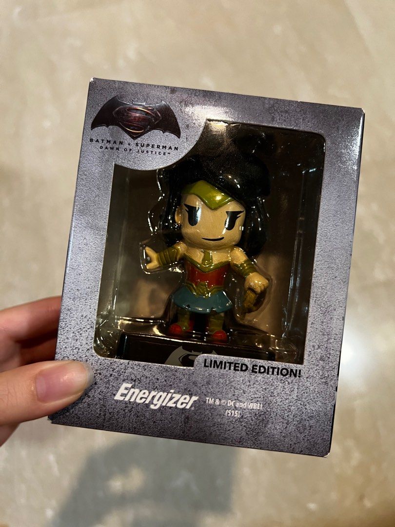 Batman vs Superman Limited edition figurine by Energizer, Hobbies ...