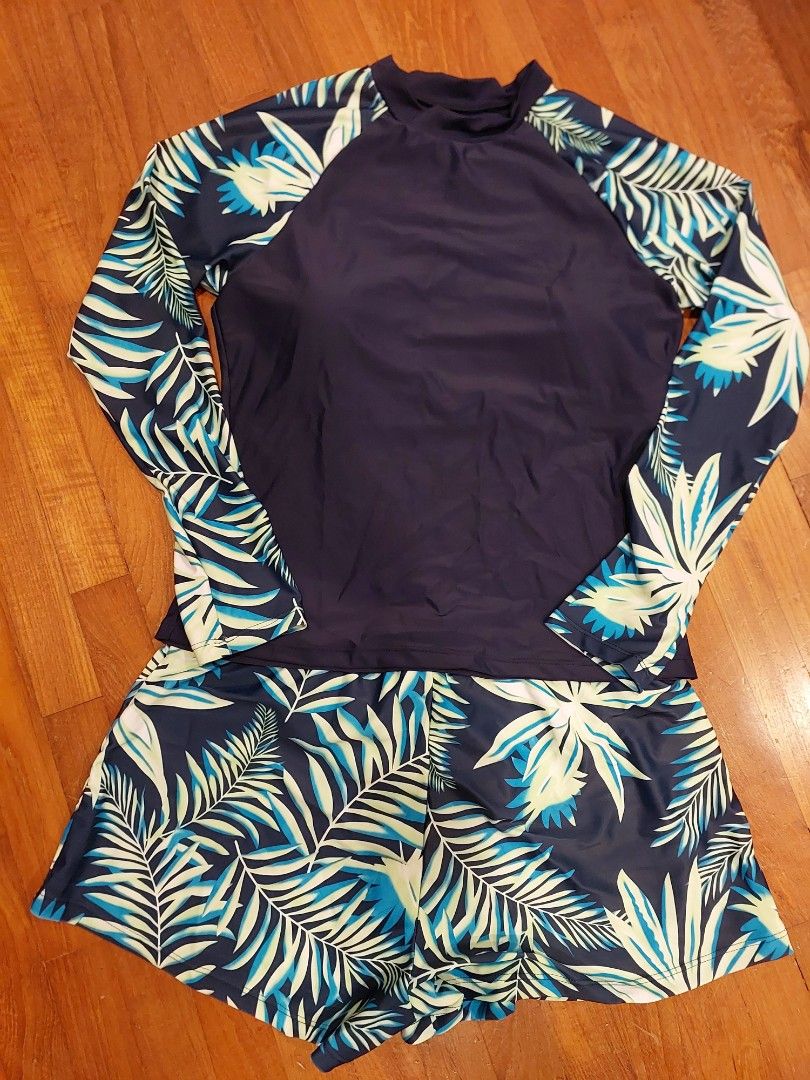 Brand new set of swimming costume, Women's Fashion, Swimwear, Rash ...