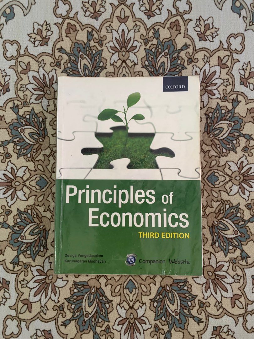 BUKU UiTM ECO211 (Banking Part 3), Hobbies & Toys, Books & Magazines ...