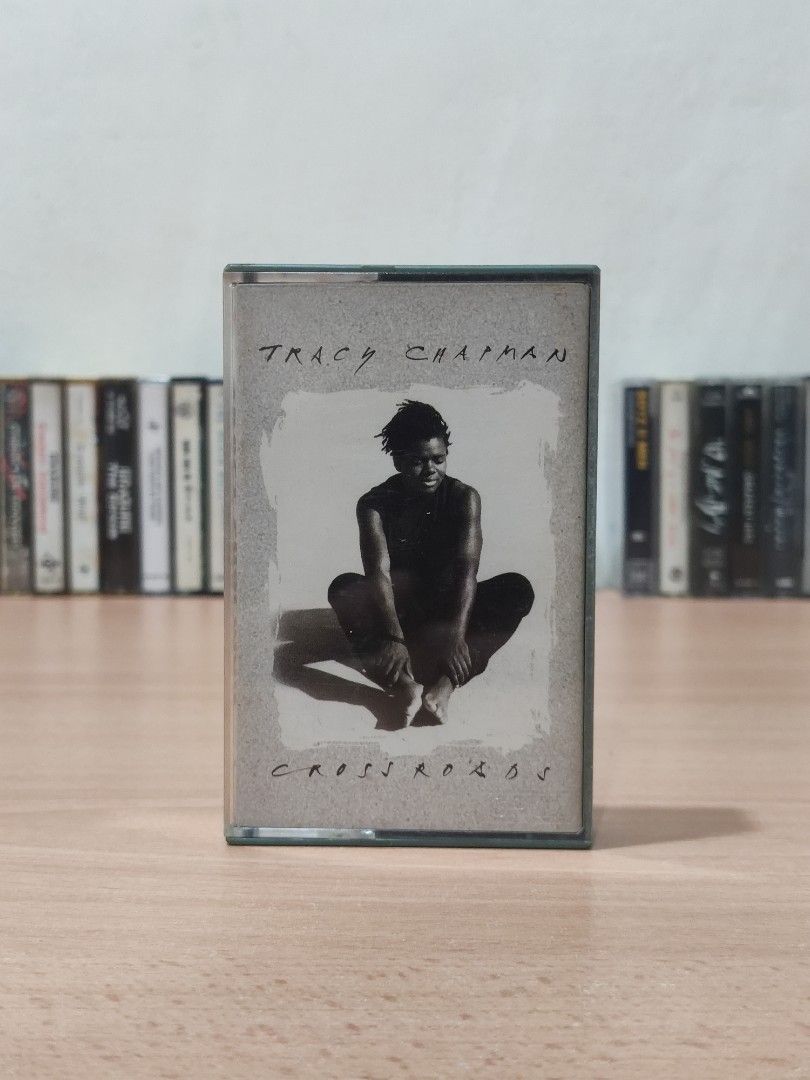 (Cassette) Tracy Chapman Crossroads , Hobbies & Toys, Music & Media, CDs & DVDs on Carousell