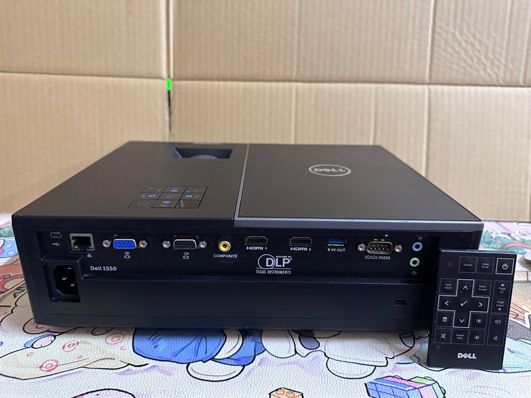 DELL 型號 1550 投影機 3800流明 實物拍攝, 家庭電器, 電視 & 其他娛樂, 投影機 - Carousell