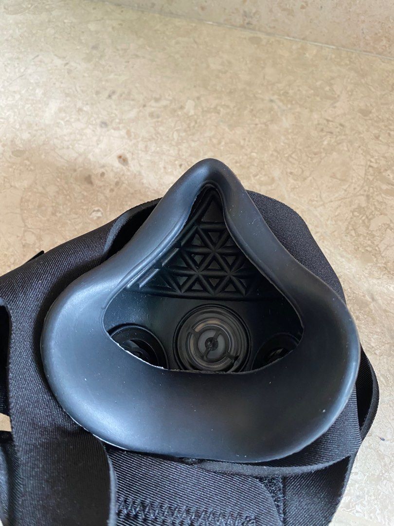 Elevation Training Mask 2.0 workout training mask for running, cycling ...