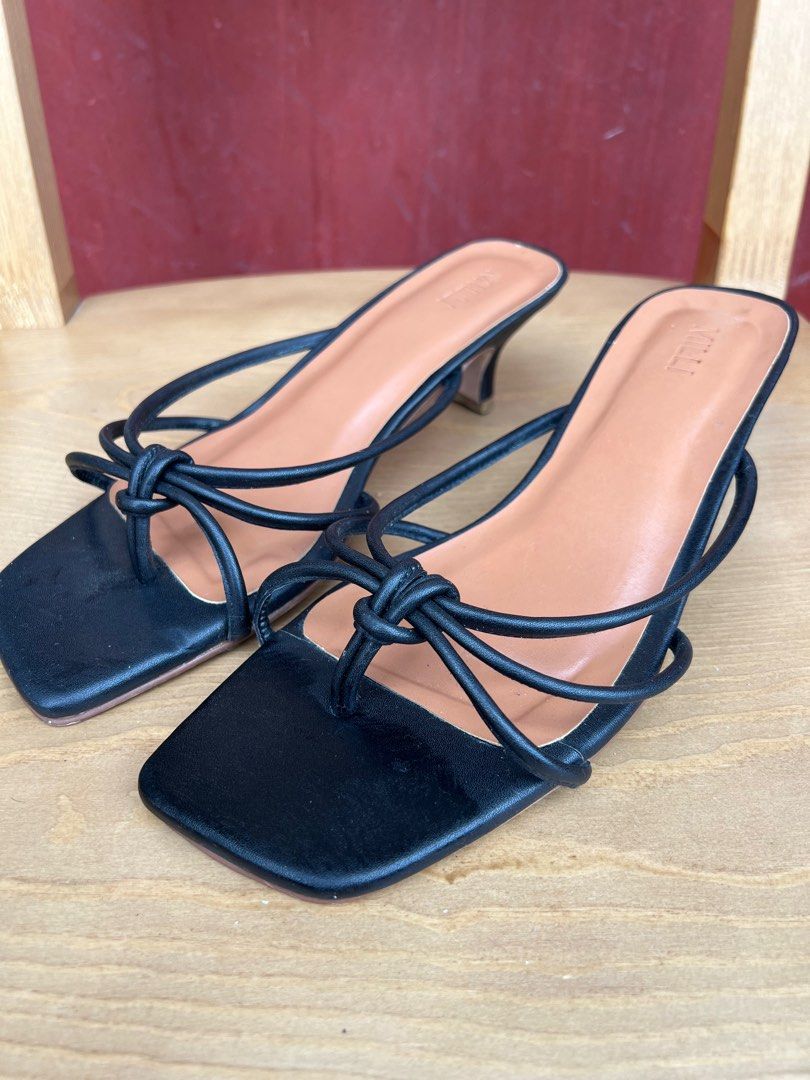 Erin kitten heels on Carousell