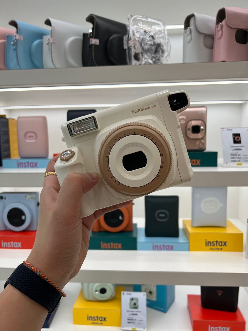Fujifilm Instax wide 300, Photography, Cameras on Carousell