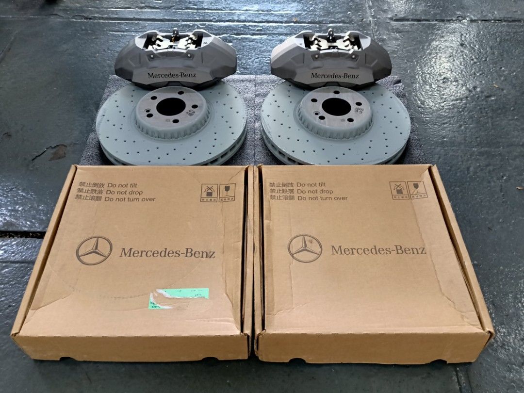 Genuine Brand New Mercedes C43 AMG 4pot Brake Kit, Car Accessories ...